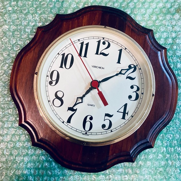 Harris & Mallow | Wall Decor | Vintage Wood Harris Mallow Wall Clock ...